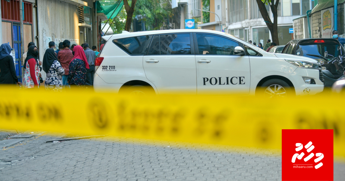 Dhe loabiverin maaraamaaree hingai, ekakah valhin hamalaa dheefi | Mihaaru
